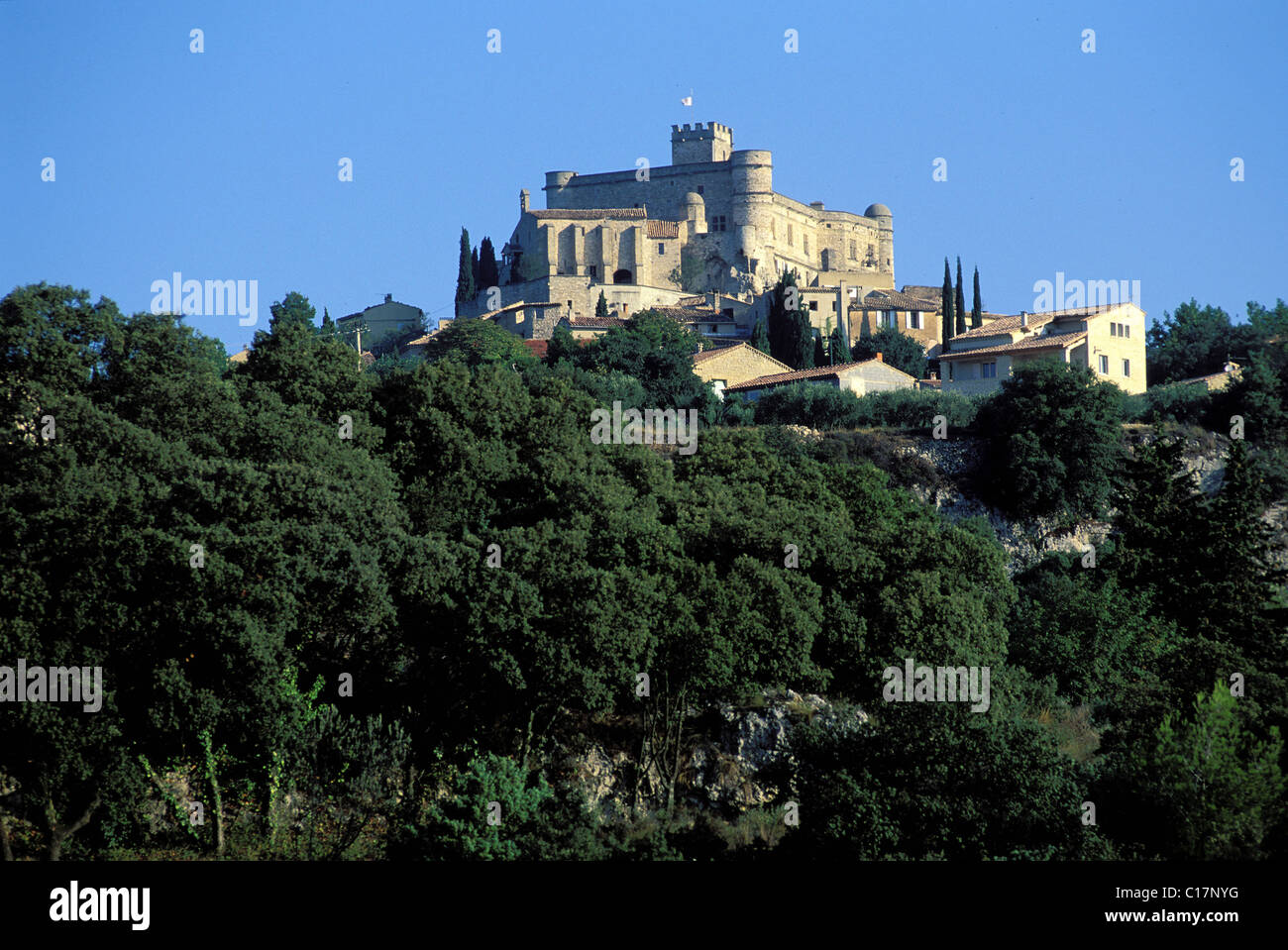 France, Vaucluse, Le Barroux, 16th century castle (Comtat Venaissin ...