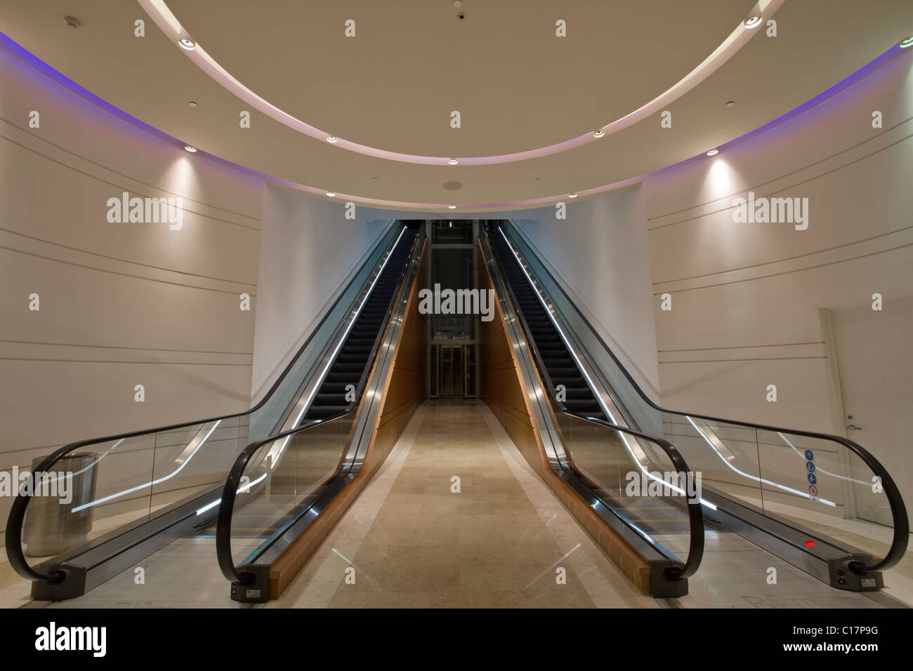 Elevator lifts hi-res stock photography and images - Alamy