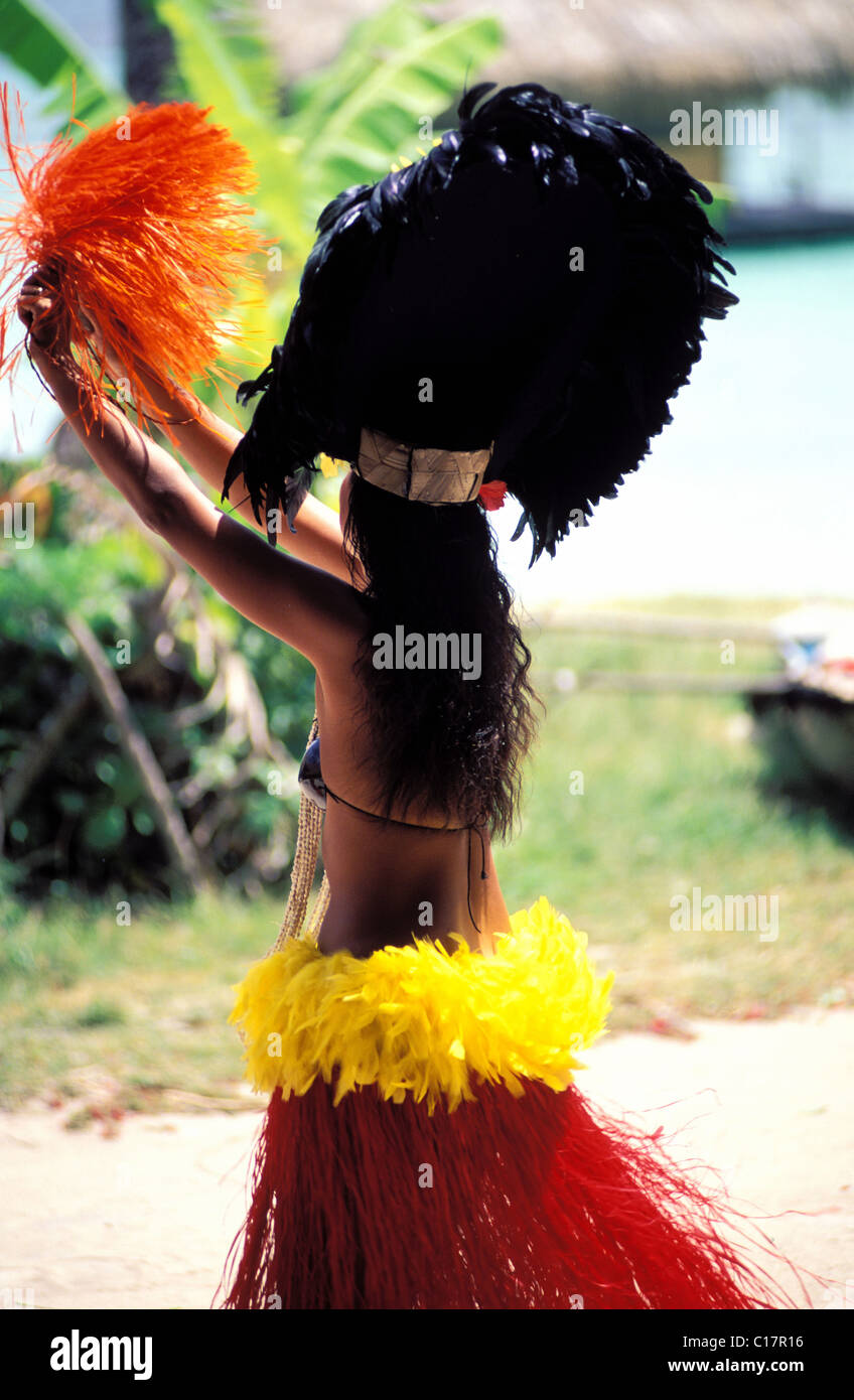 Traditional tahitian costume hi-res stock photography and images - Alamy