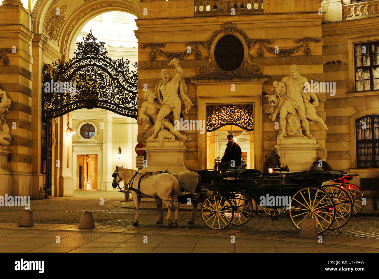 Hackney carriages hi-res stock photography and images - Alamy