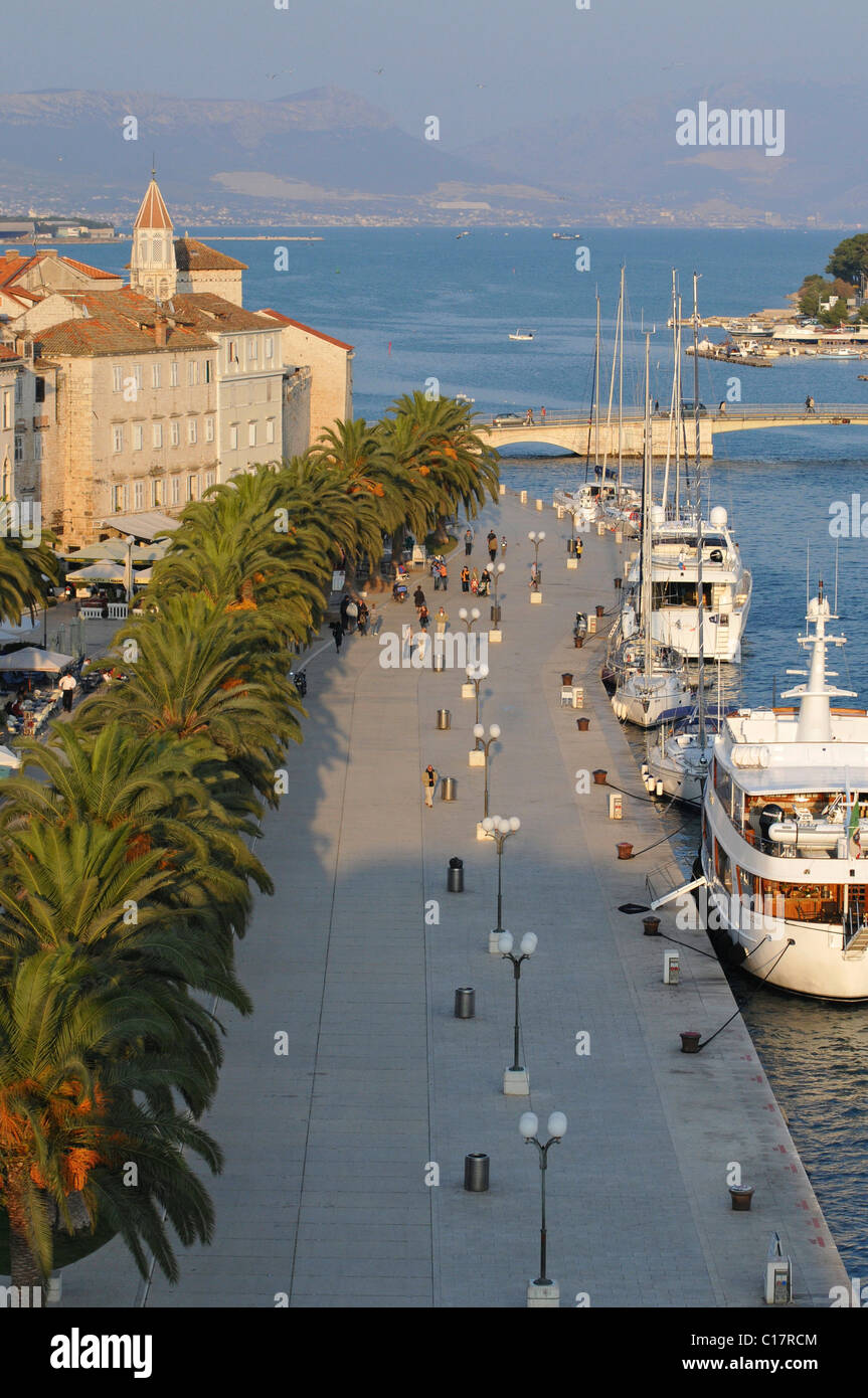 Waterfront promenade, Trogir, Dalmatia, Croatia, Europe Stock Photo - Alamy