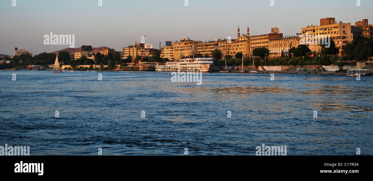 Egypt Life along the river Nile Stock Photo - Alamy