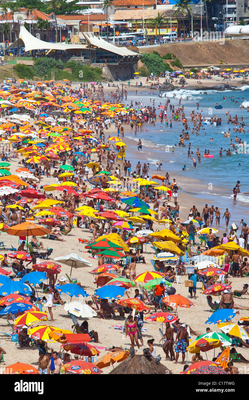 Praia do Farol da Barra, Salvador, Brazil Stock Photo - Alamy