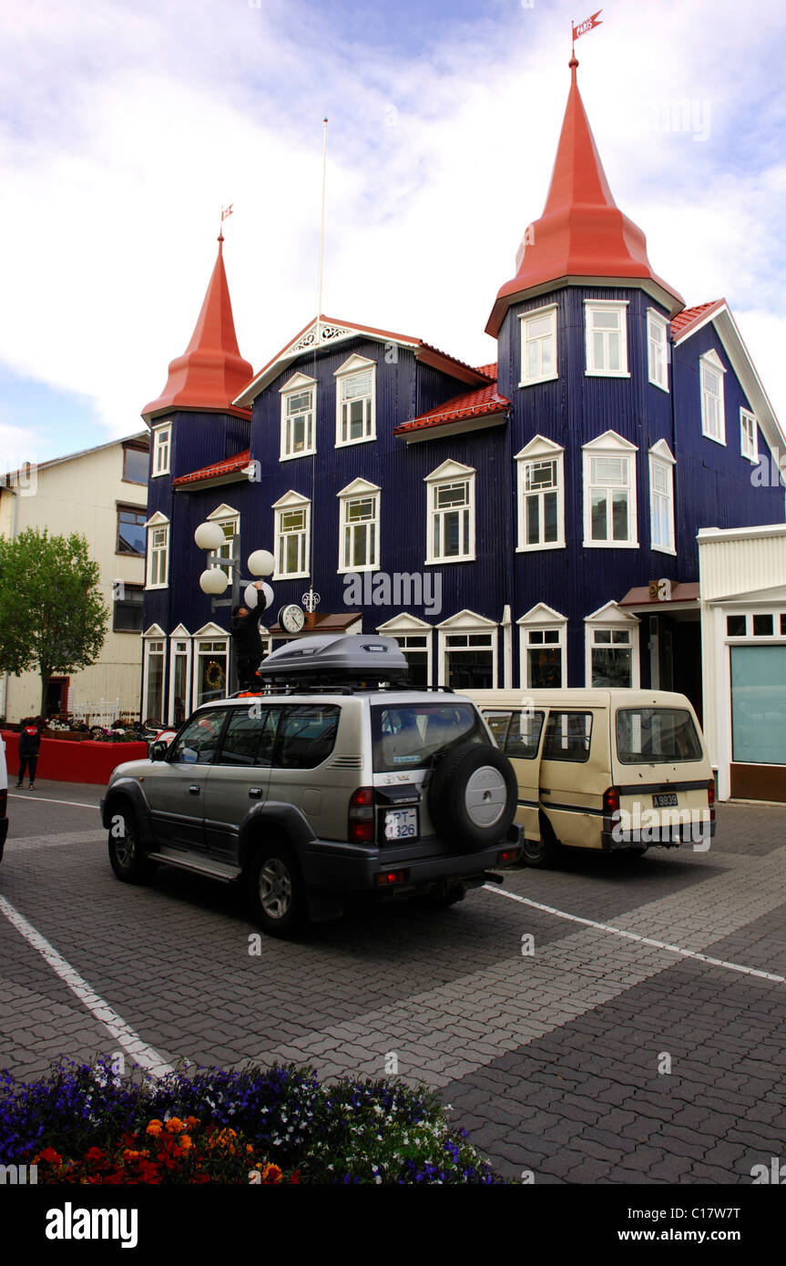 Iceland cafe exterior hi-res stock photography and images - Alamy