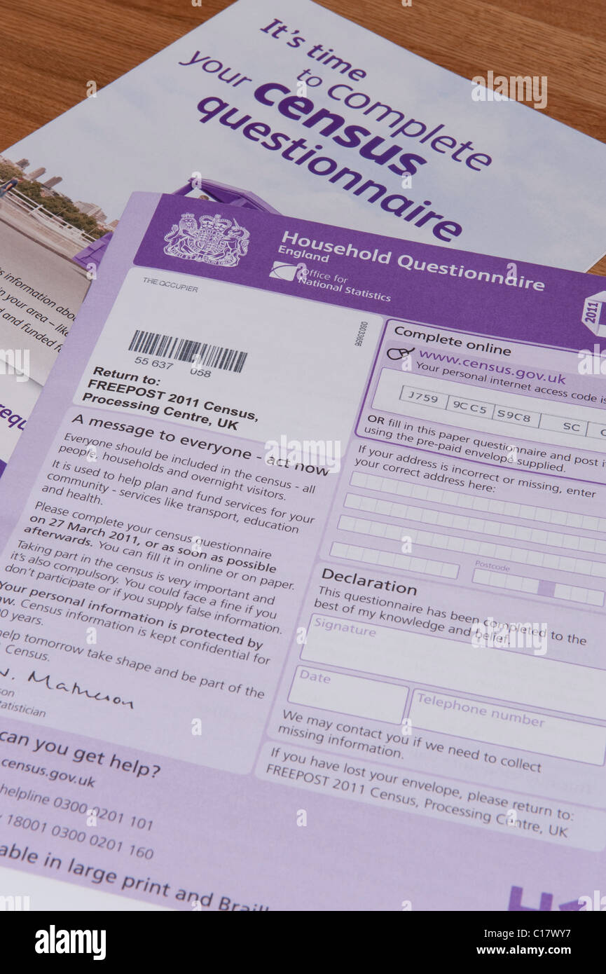 The UK census form for 2011 ready to be filled in Stock Photo - Alamy