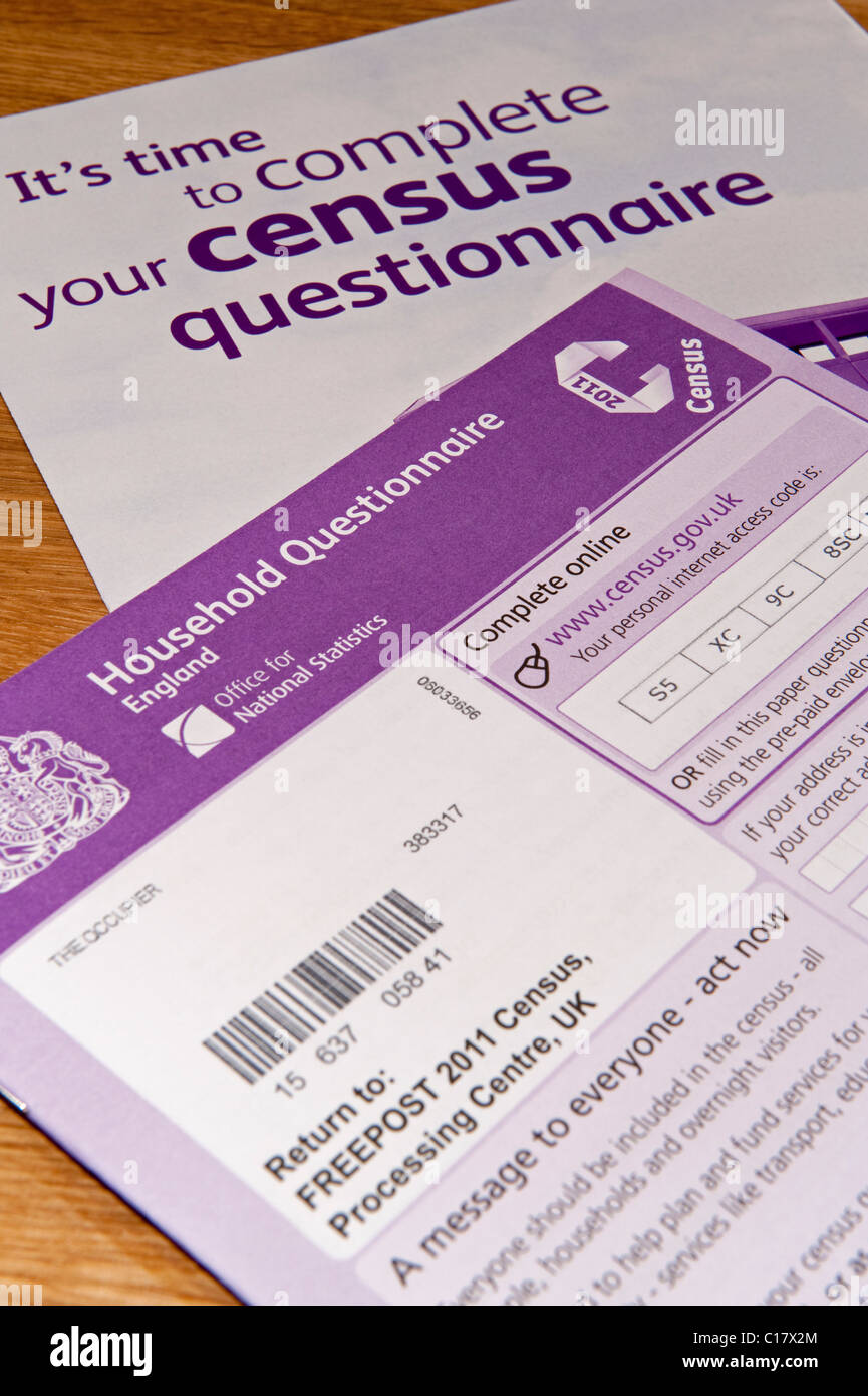 The UK census form for 2011 ready to be filled in Stock Photo - Alamy