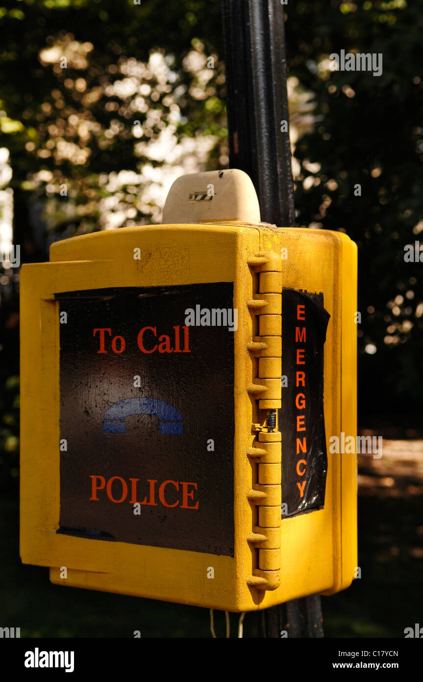 Yellow emergency phone hi-res stock photography and images - Alamy