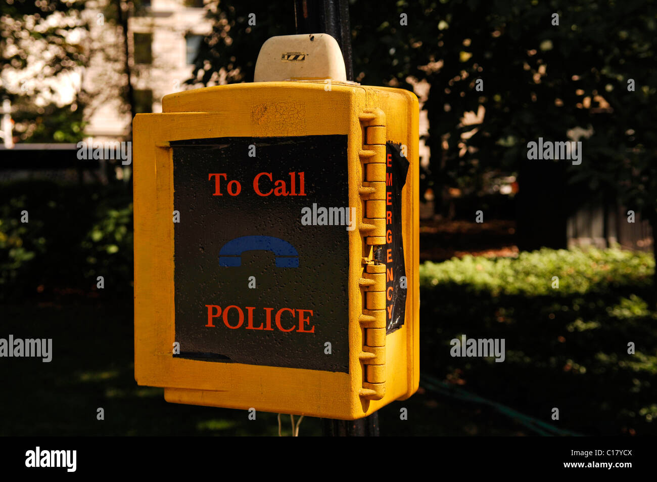 Yellow emergency phone hi-res stock photography and images - Alamy