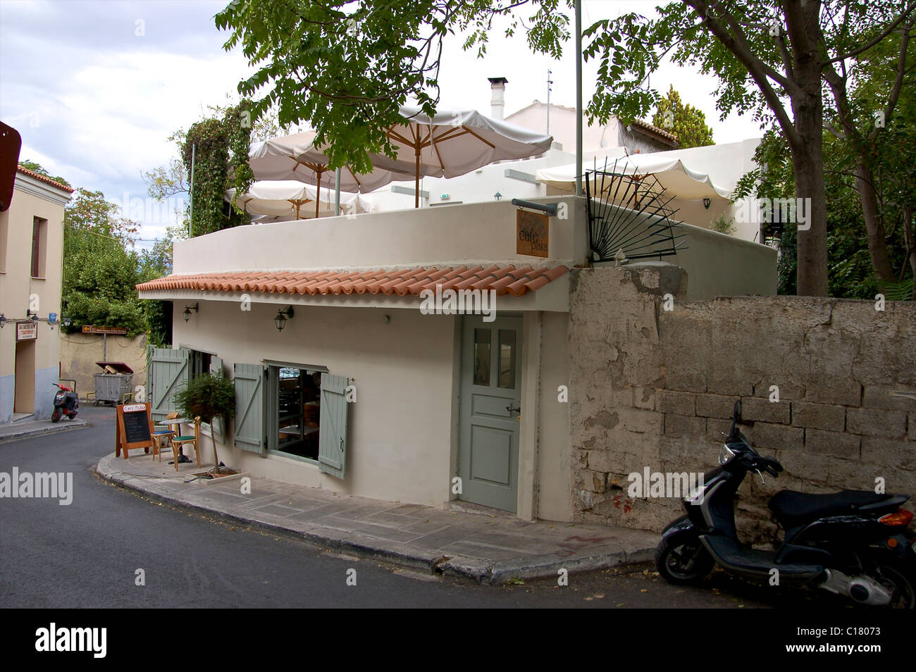 Streets buildings Athens Greece Stock Photo - Alamy