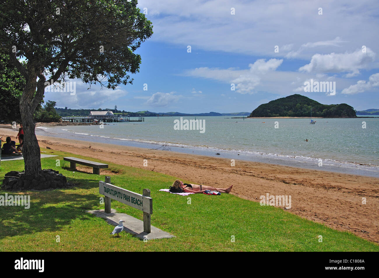 Paihia beach resort hi-res stock photography and images - Alamy