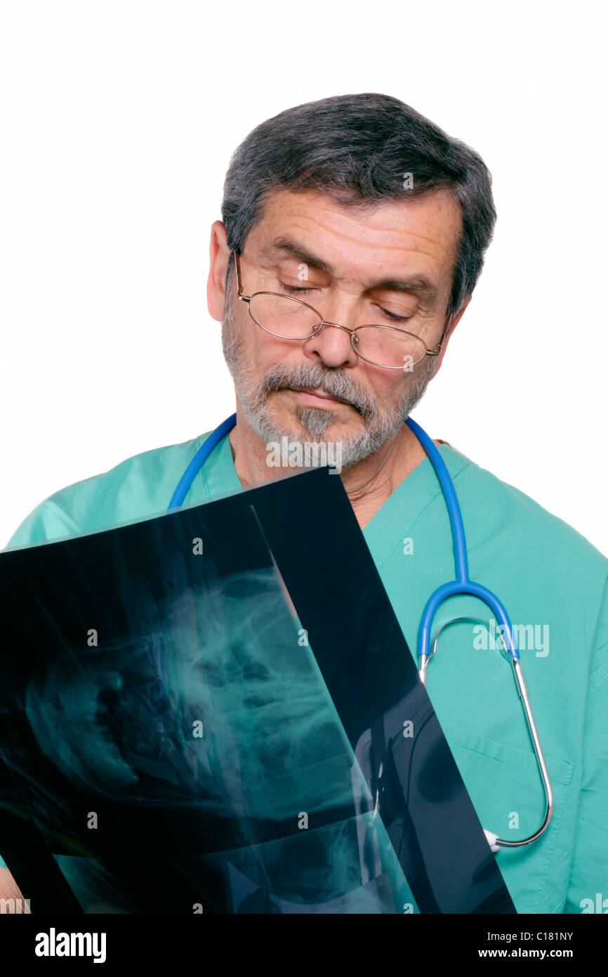 Medical Doctor reading Xray Stock Photo - Alamy