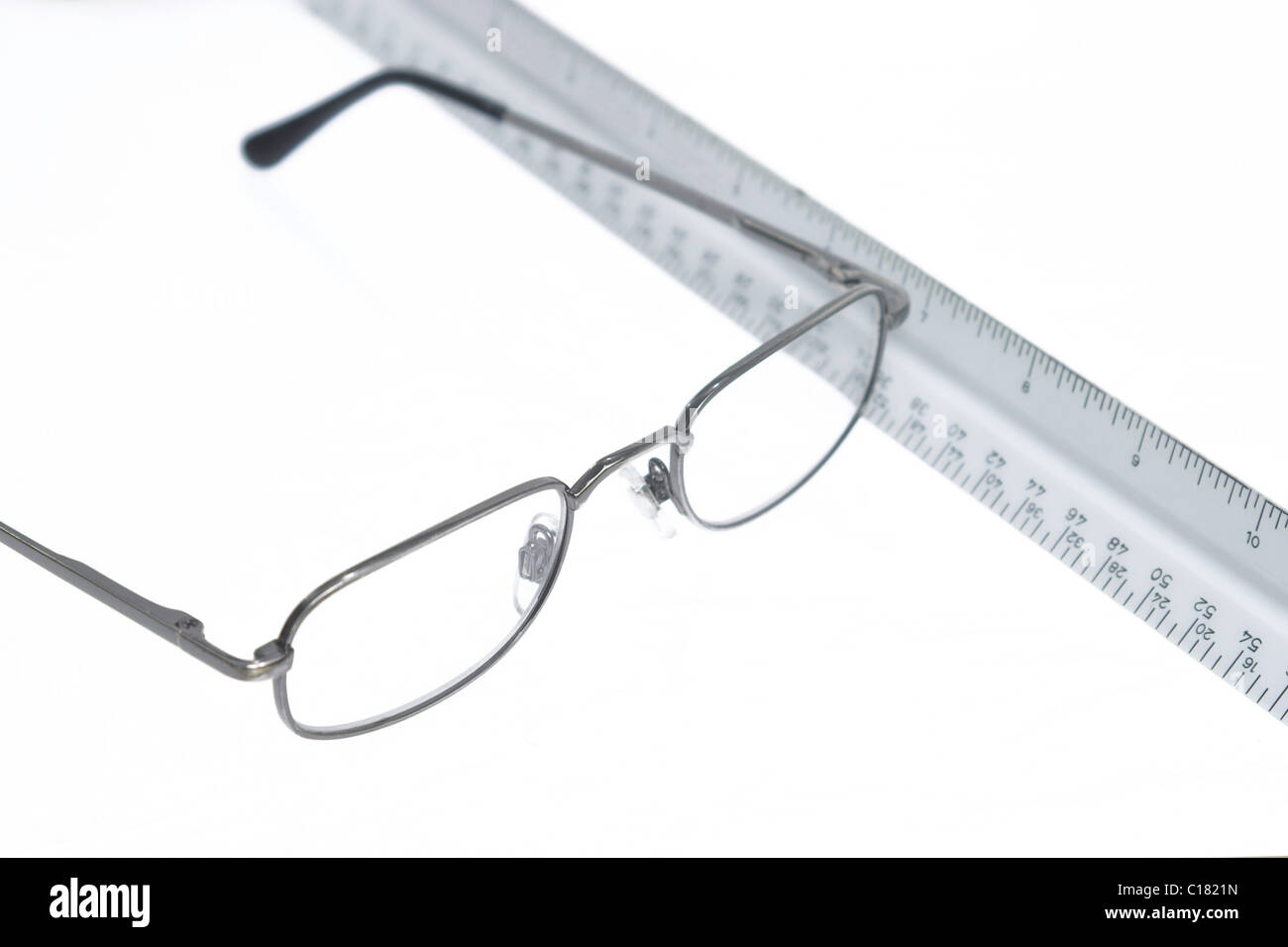 Eyeglasses ruler hi-res stock photography and images - Alamy