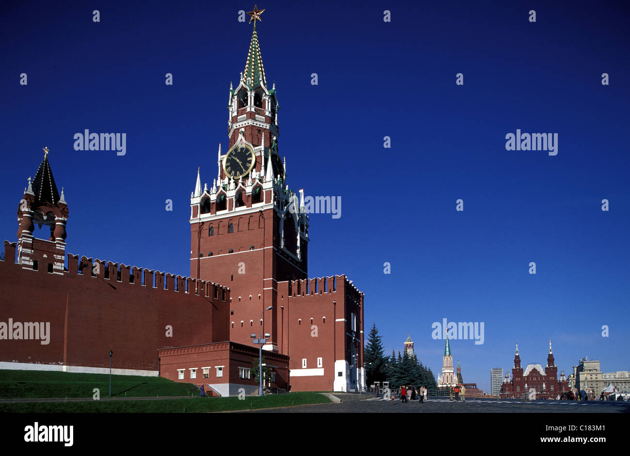 Russia, Moscow, the Red Square and the Kremlin wall listed as World ...