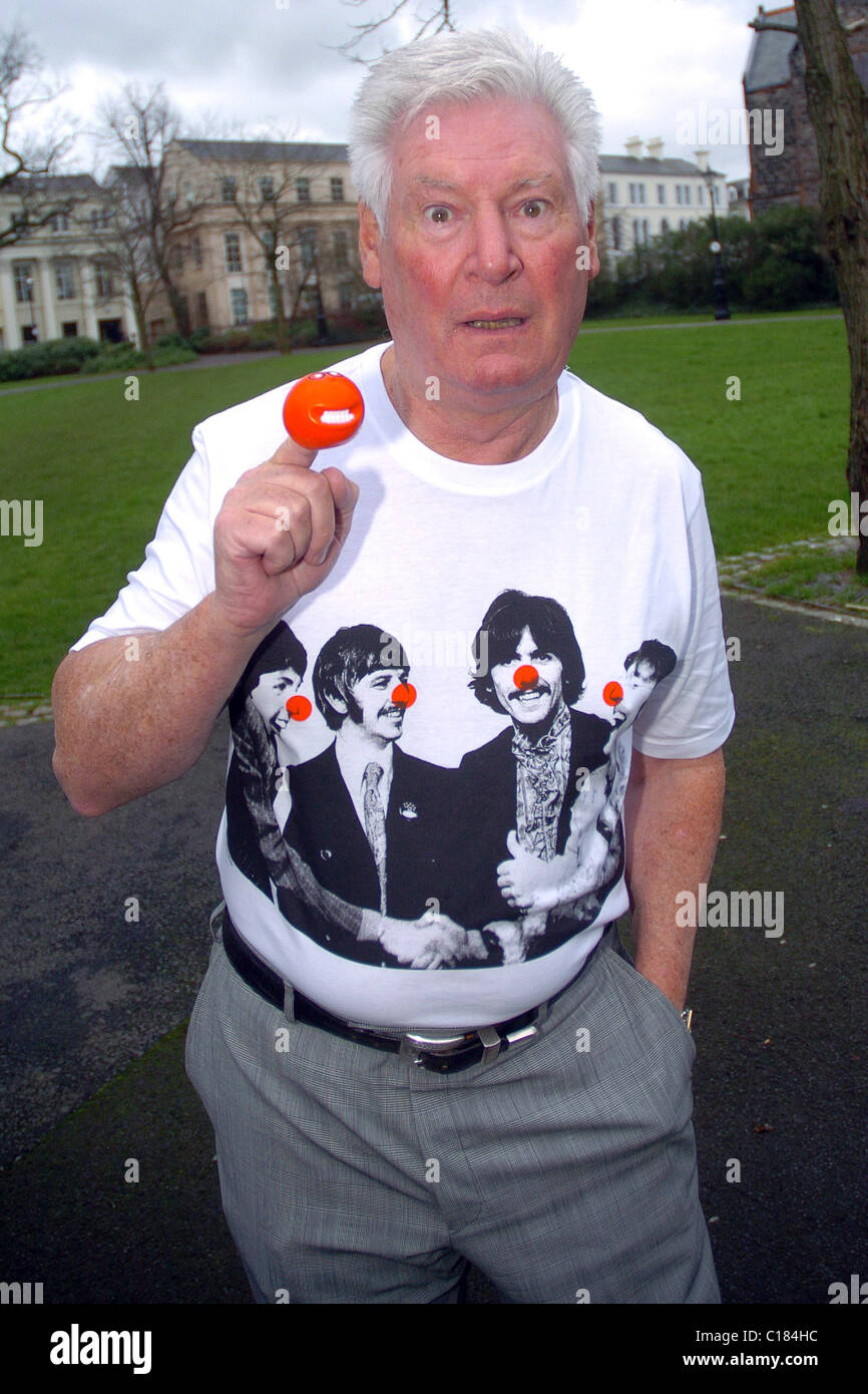 Roy Walker visits Age Concern Northern Ireland as part of the Comic ...