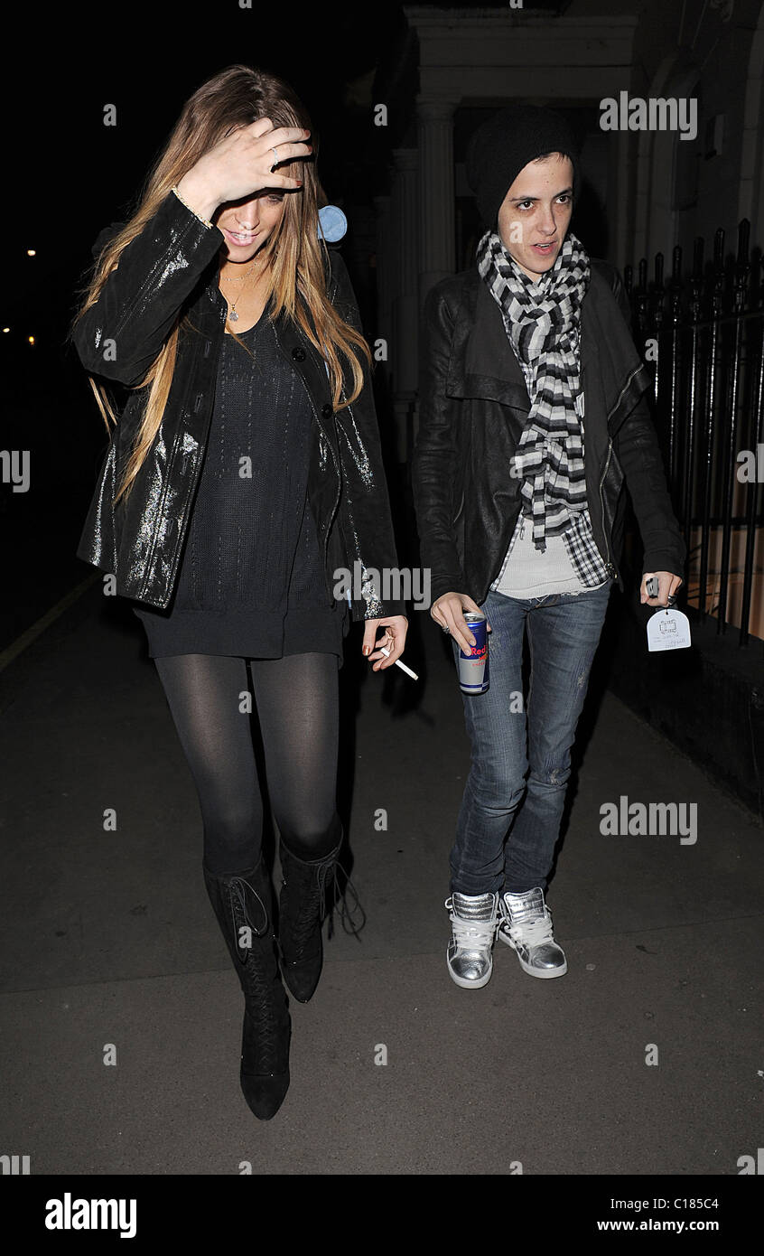 * LOHAN & RONSON SPARK WEDDING RUMOURS WITH SYNAGOGUE VISIT LINDSAY ...