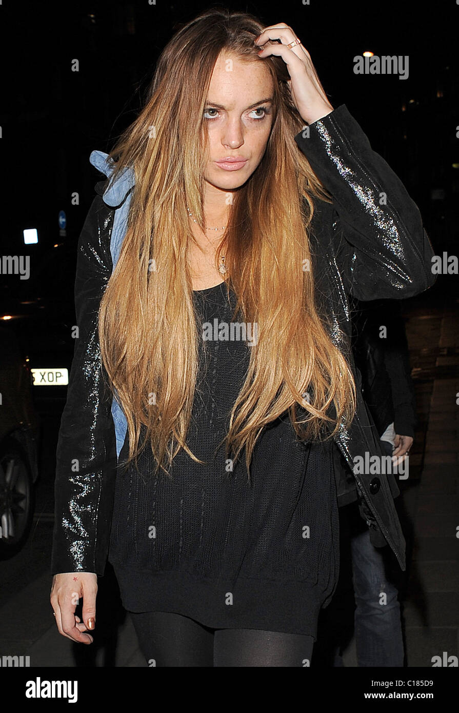 Lindsay Lohan and her girlfriend Samantha Ronson arrive at Cipriani ...