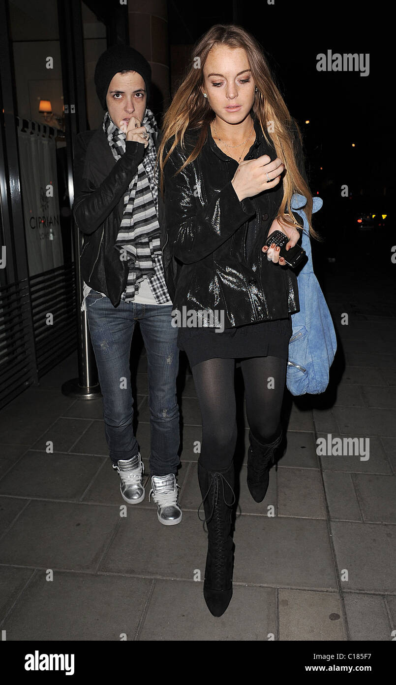 Lindsay Lohan and her girlfriend Samantha Ronson leaving Cipriani ...