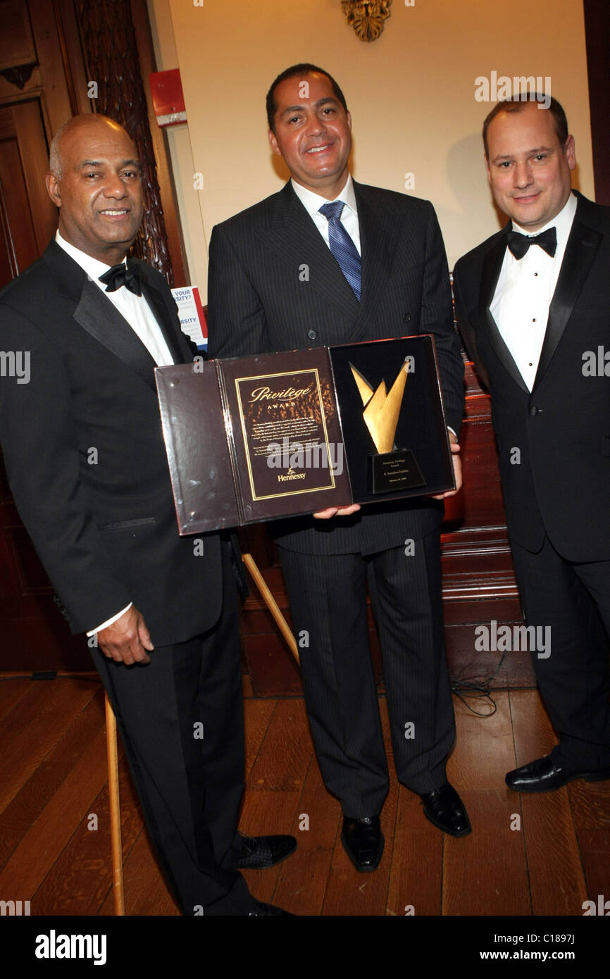 Noel Hankin, R. Donahue Peeples and Andrew Glaser The 2009 NV Awards: A ...