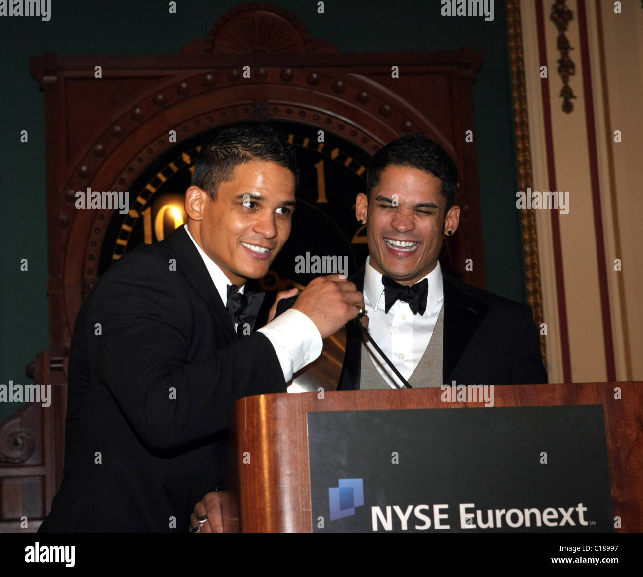 Shane Ward and Shawn Ward The 2009 NV Awards: A Salute to Urban ...