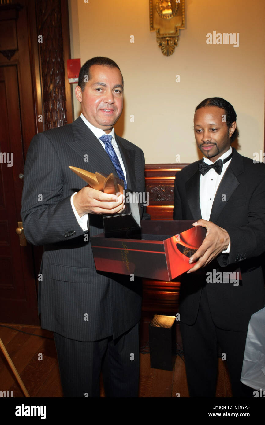 R. Donahue Peeples and Kyle Donavan The 2009 NV Awards: A Salute to ...