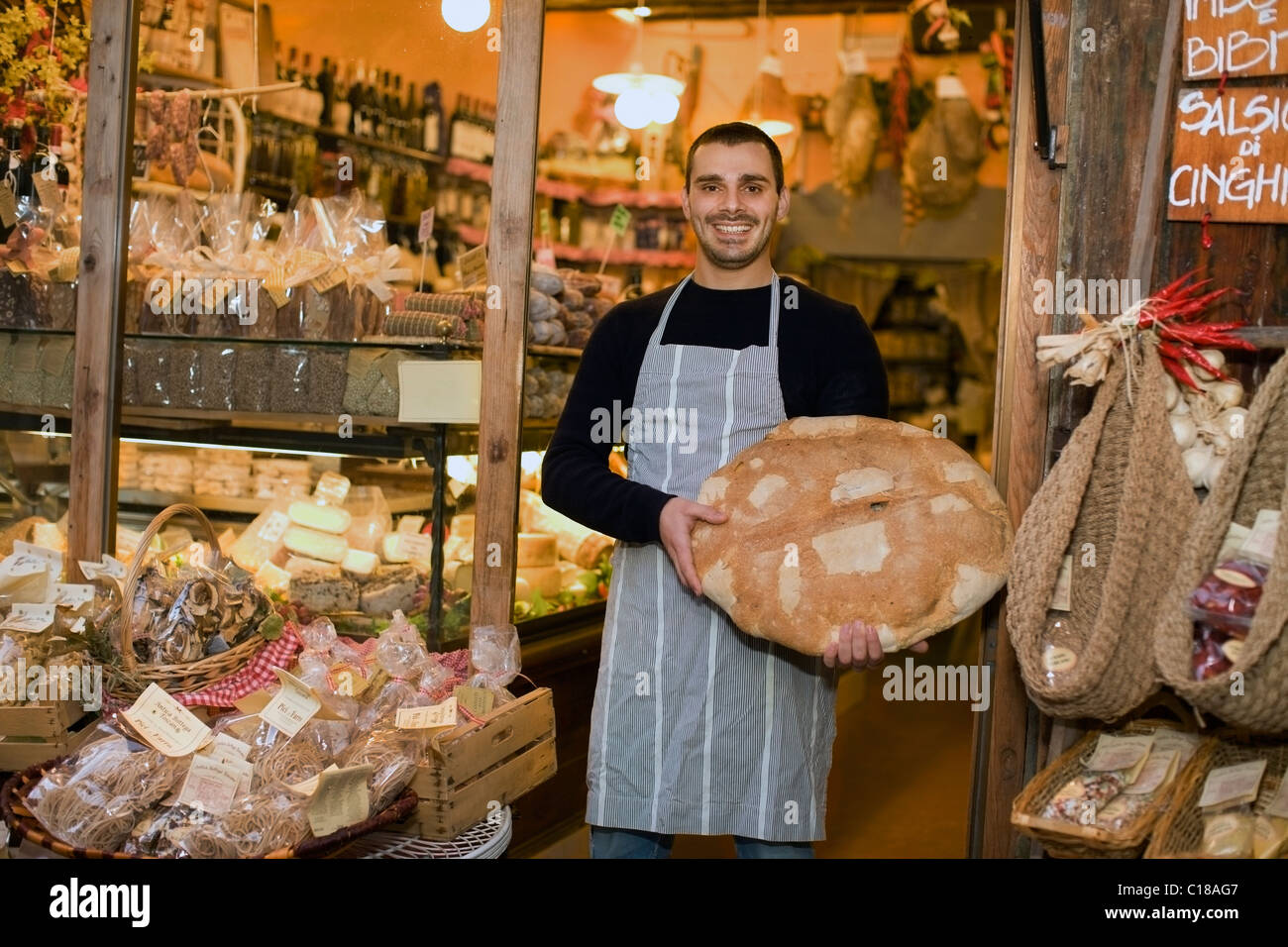 Deli storefront hi-res stock photography and images - Alamy