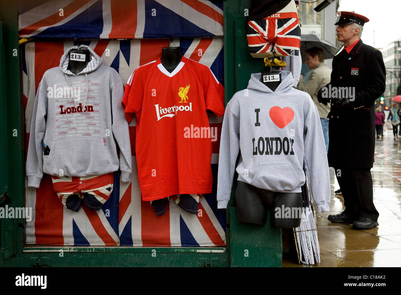 Souvenir t-shirts, Oxford street, London, England Stock Photo - Alamy