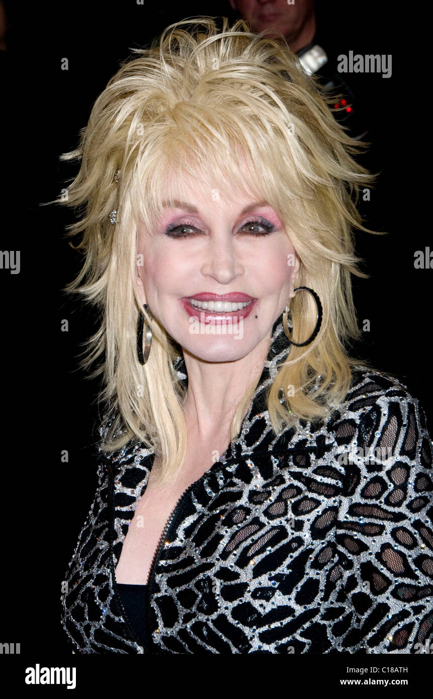 Dolly Parton Opening Night of the Broadway play '33 Variations ...