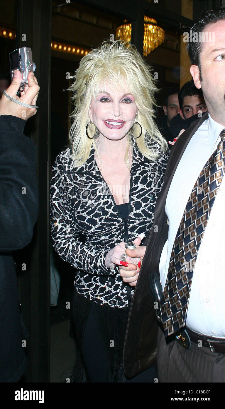 Dolly Parton Opening Night of the Broadway play '33 Variations ...