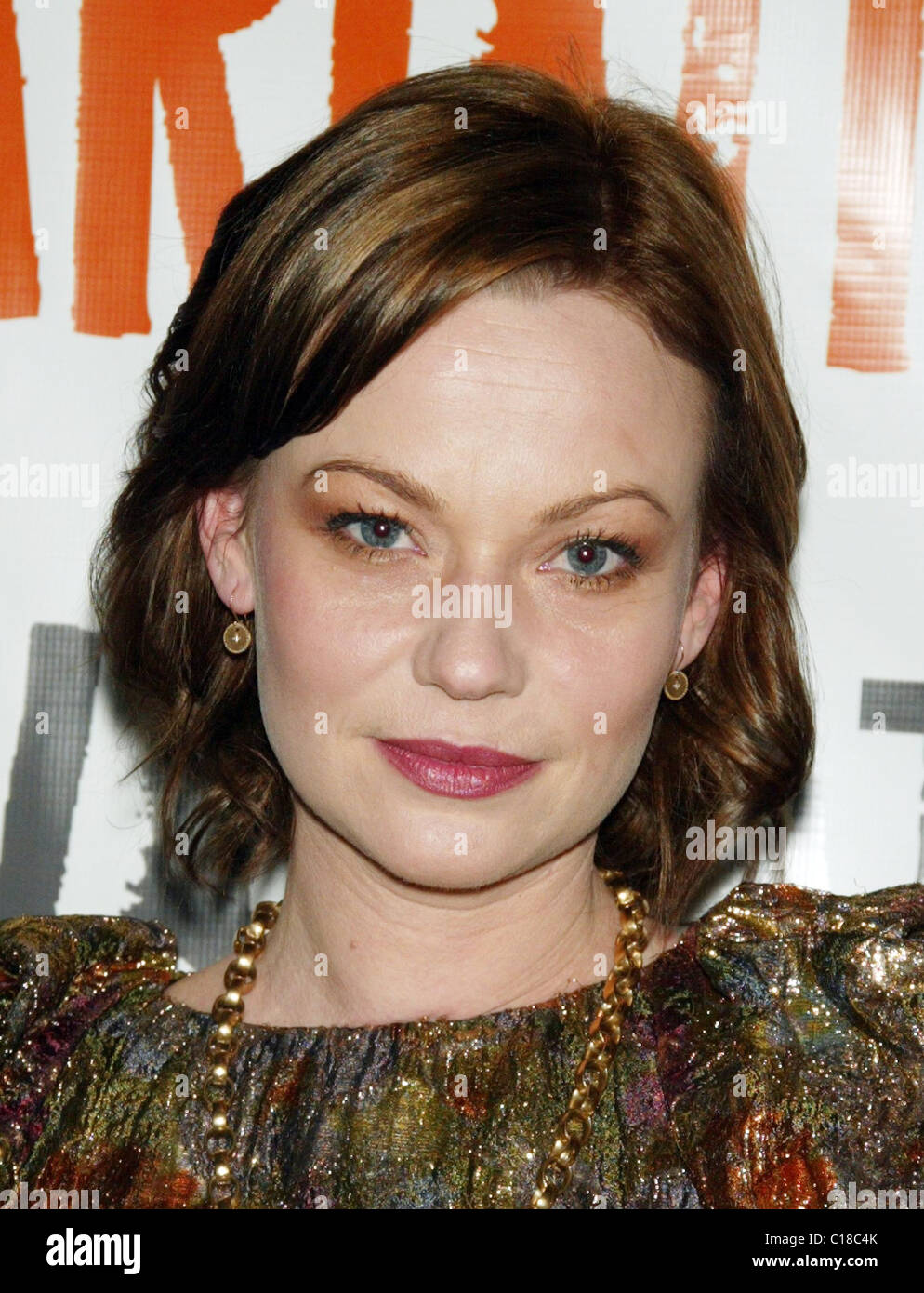 Samantha mathis hi-res stock photography and images - Alamy