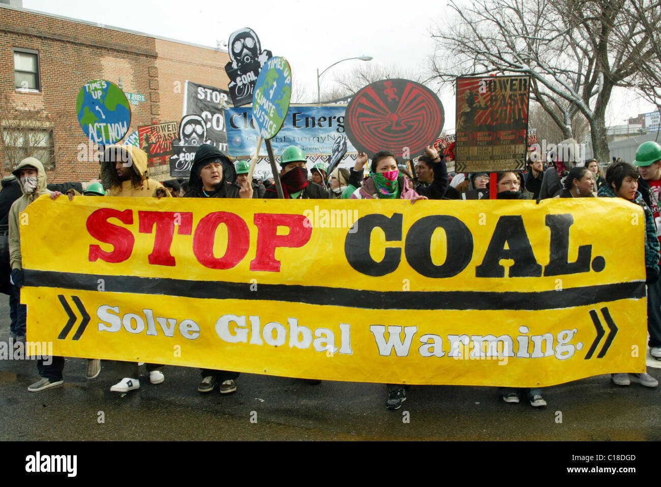 More than 40 environmental and other advocacy groups outside the ...