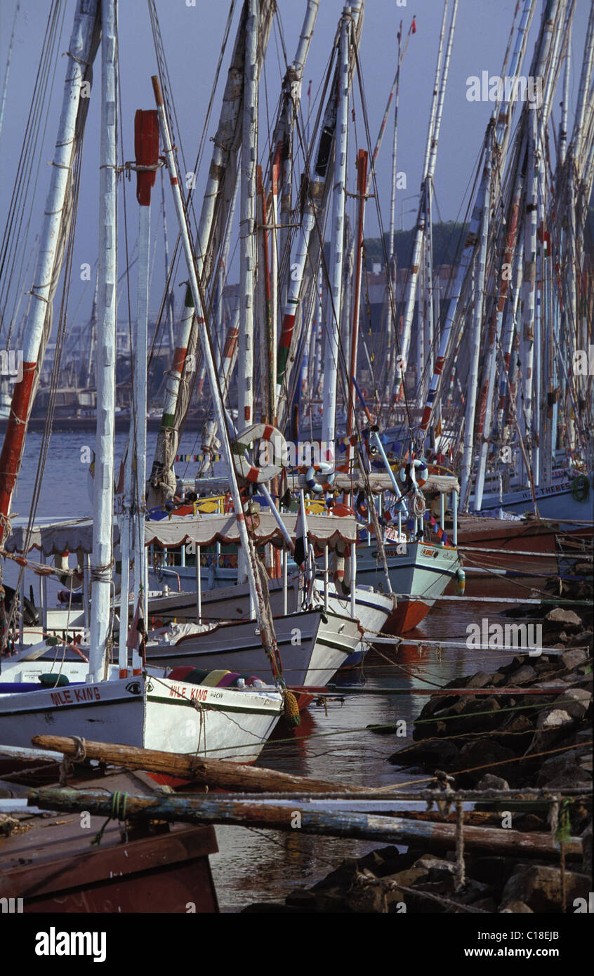 Luxor egypt harbour hi-res stock photography and images - Alamy