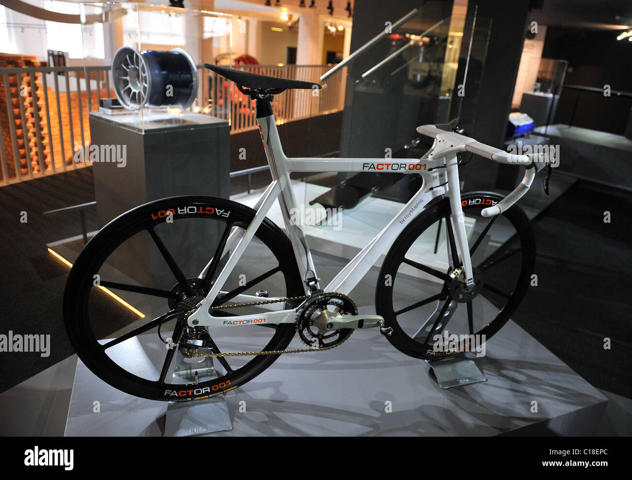 A 20.000 carbon fibre bike Fast Forward: 20 Ways F1 is changing our ...