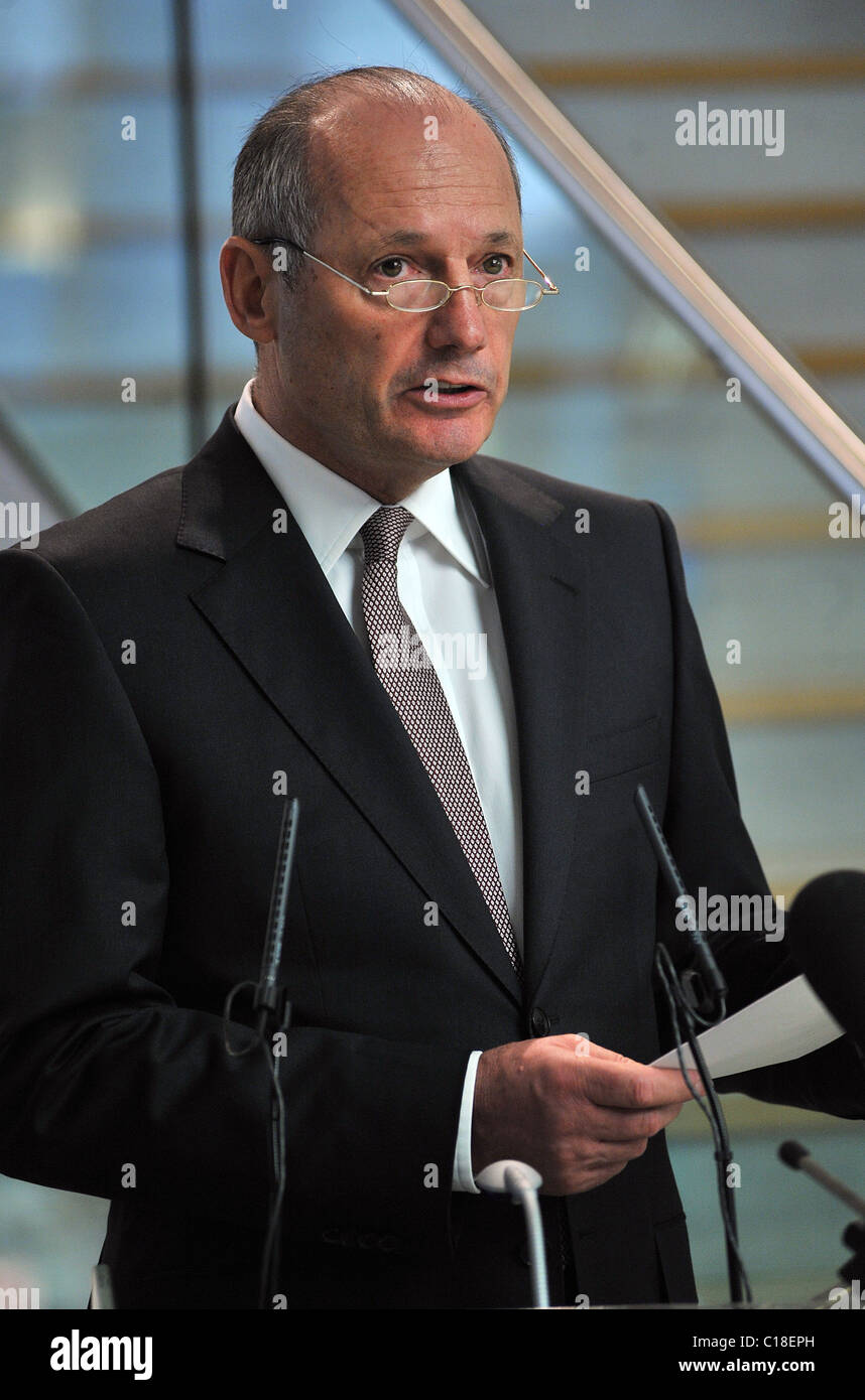 Ron Dennis Fast Forward: 20 Ways F1 is changing our world' exhibition ...