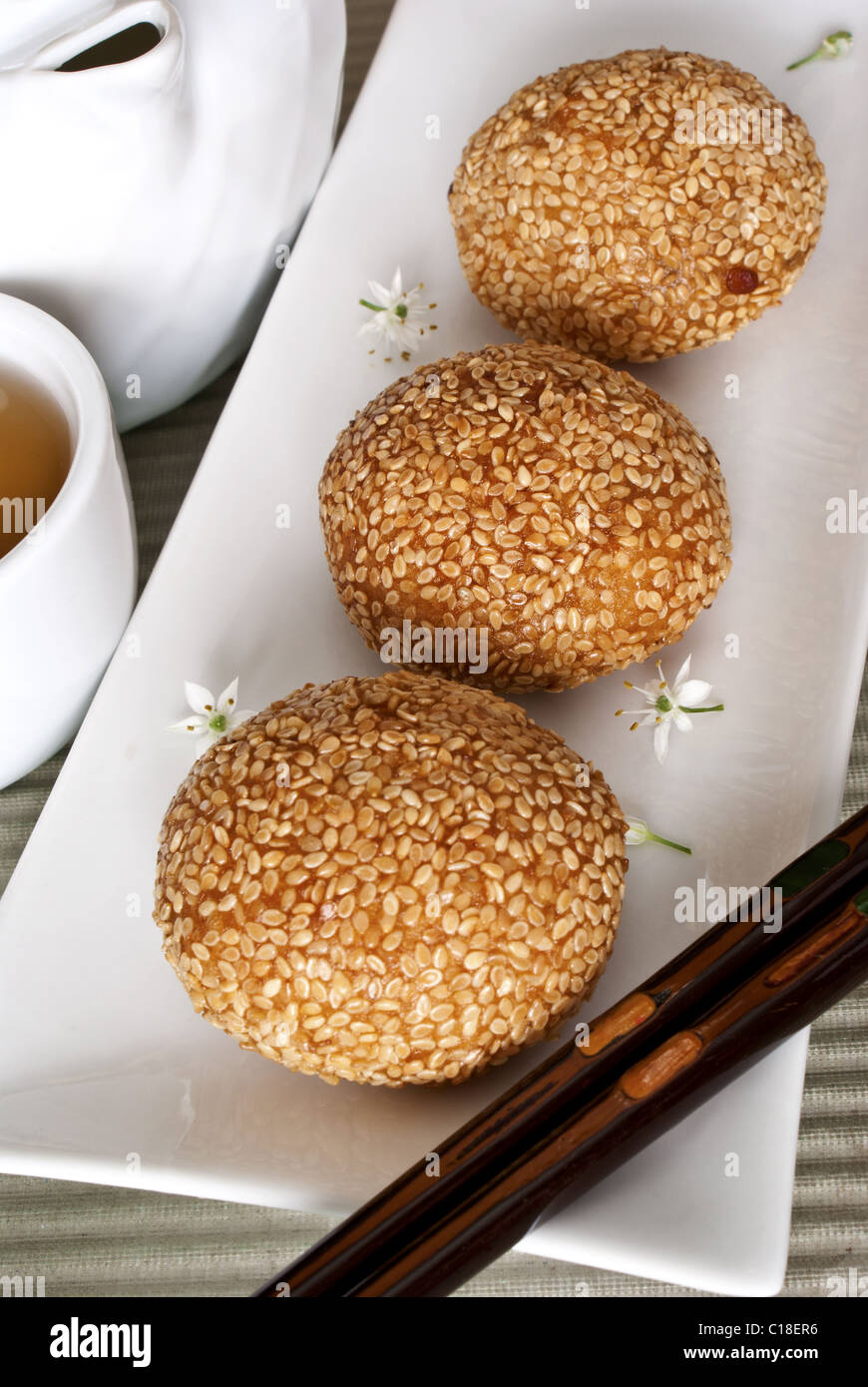 Sesame dumpling hi-res stock photography and images - Alamy