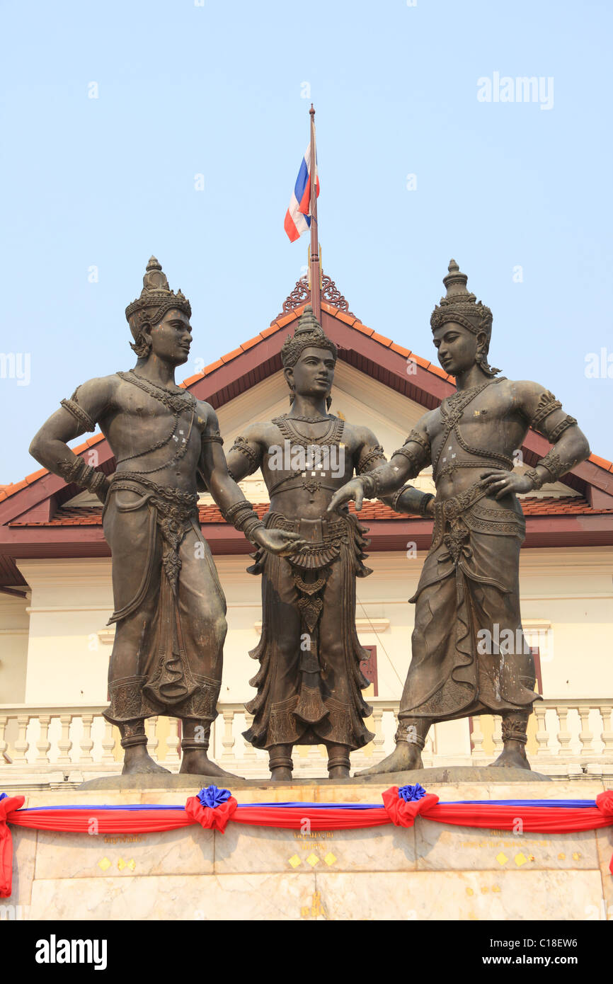Three kings monument in Chiang Mai, Thailand Stock Photo - Alamy