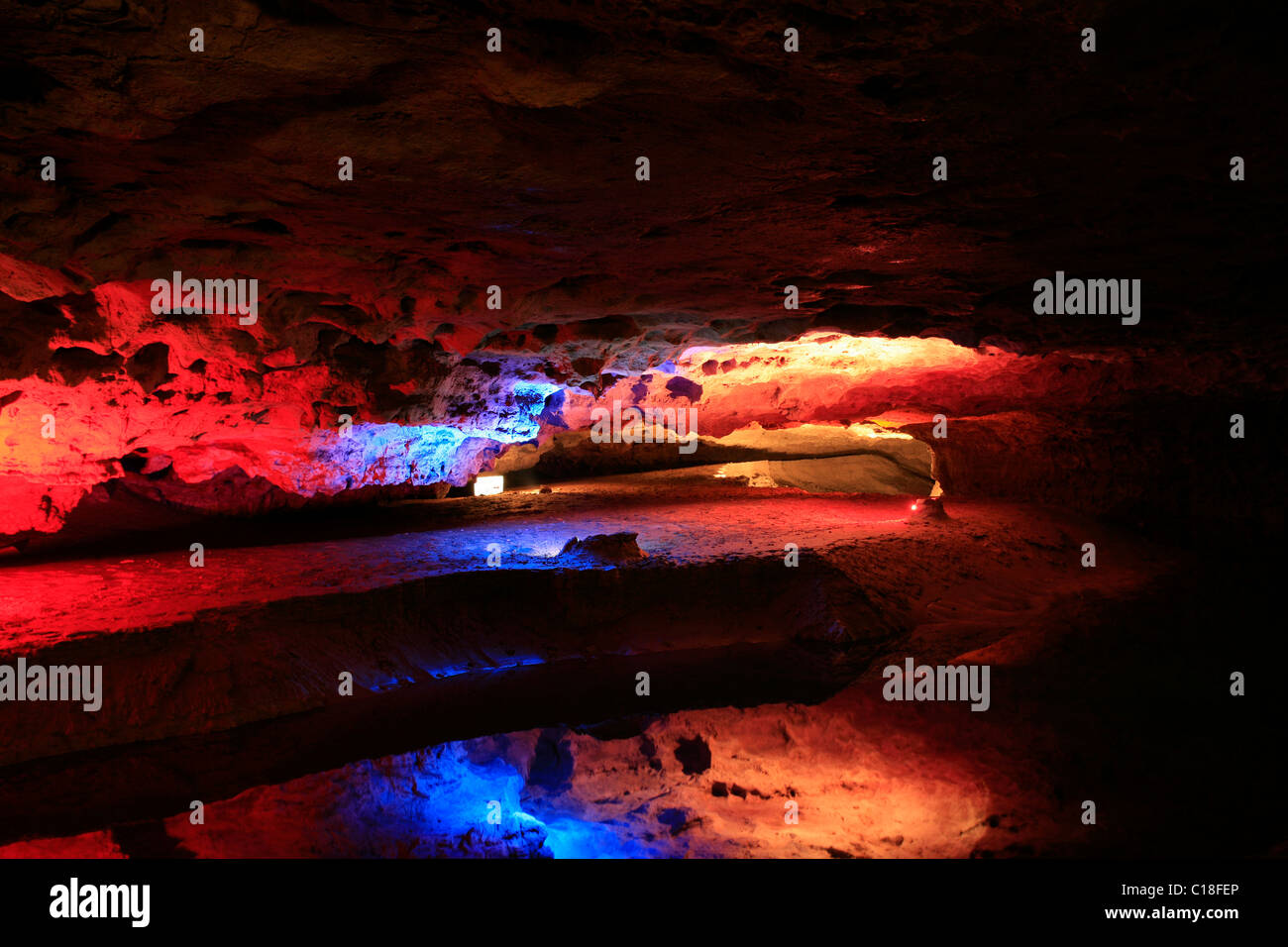 The hiding place of the Jesse James Gang in the Meramec Caverns ...