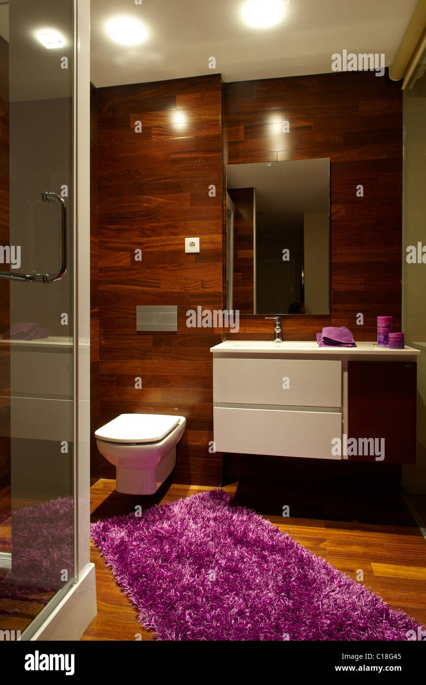 Unisex bathroom hi-res stock photography and images - Alamy