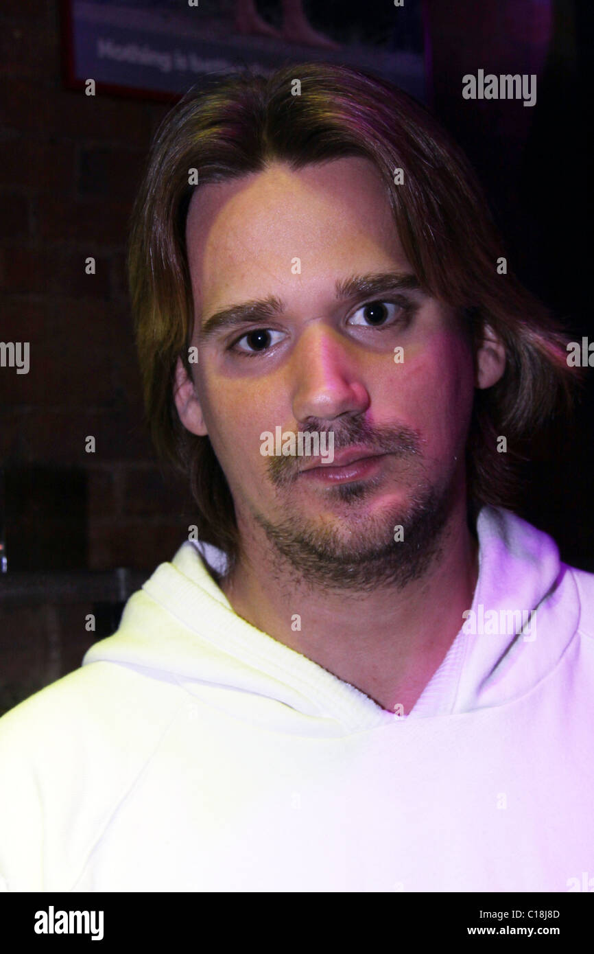 Sean Stewart Marky Ramone's Rock Scene collection with a performance by ...