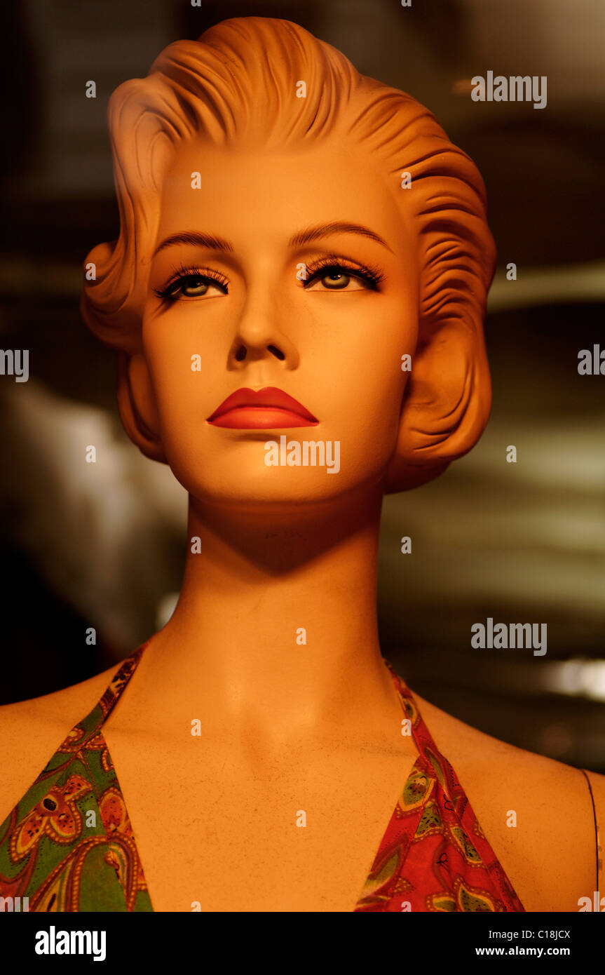 Female window display dummy, New York City, USA Stock Photo - Alamy