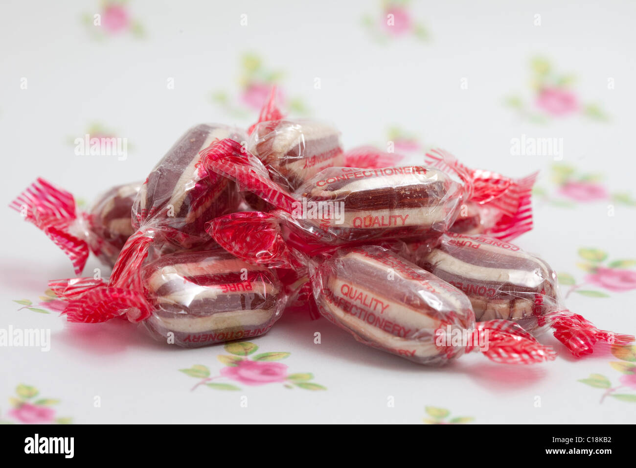 Wrapped sweets hi-res stock photography and images - Alamy