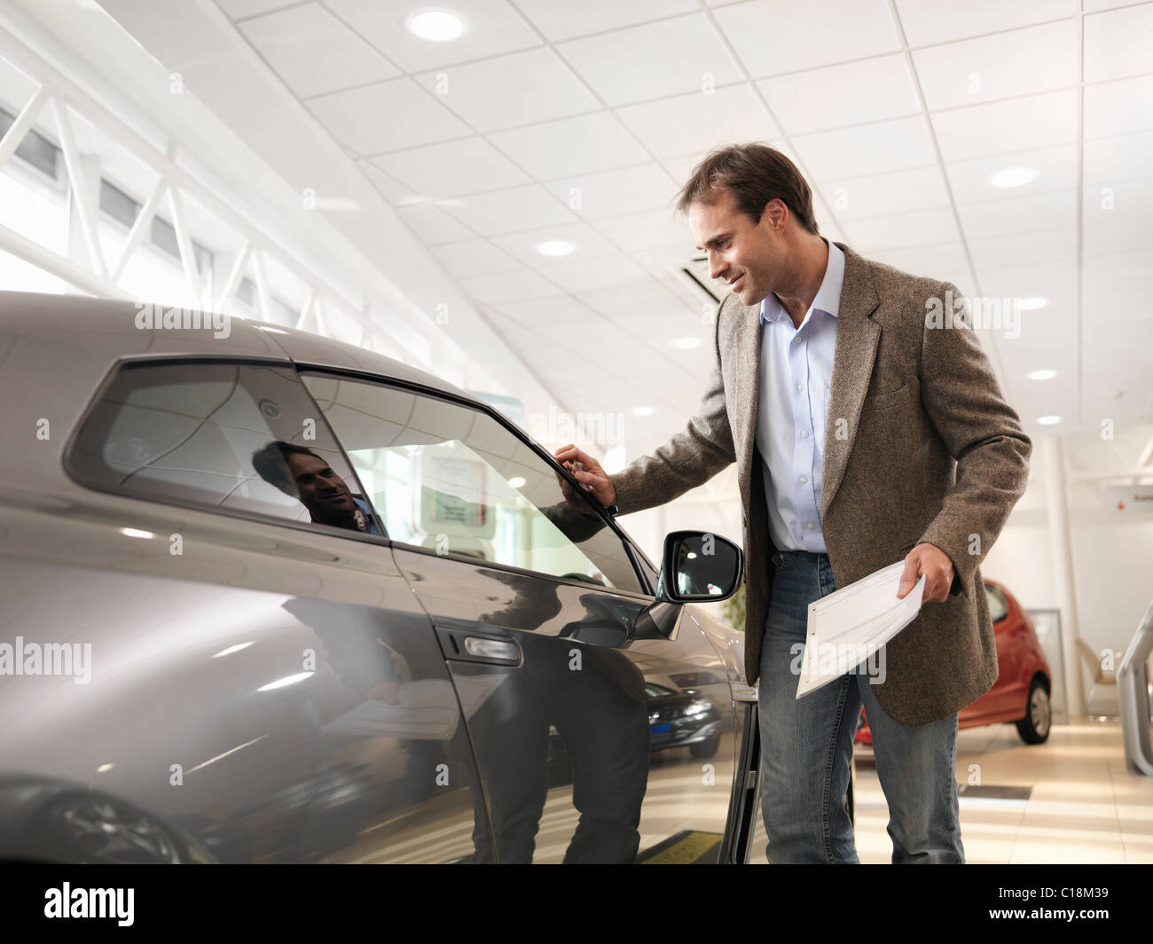 Customer standing car hi-res stock photography and images - Alamy