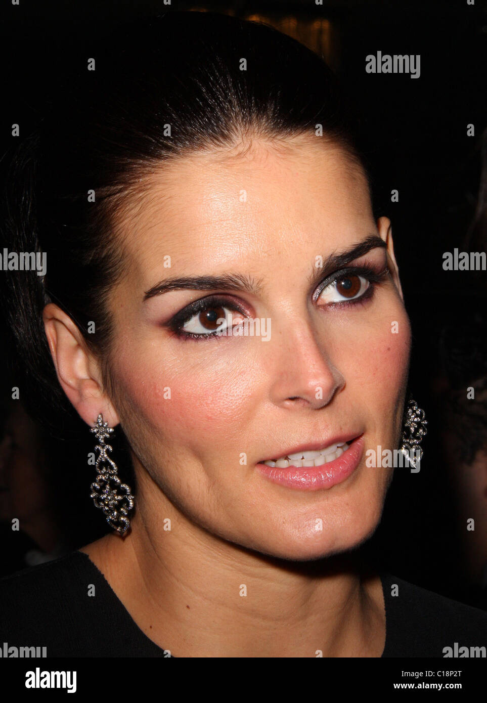 Angie Harmon The Alliance for Children's Rights Honors Annual Dinner ...