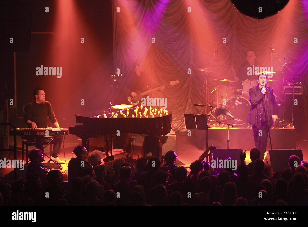 Soft cell singer marc almond hi-res stock photography and images - Alamy