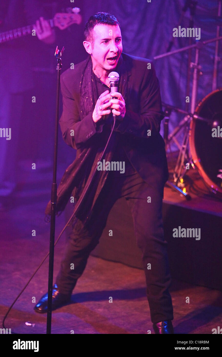 Soft cell singer marc almond hi-res stock photography and images - Alamy