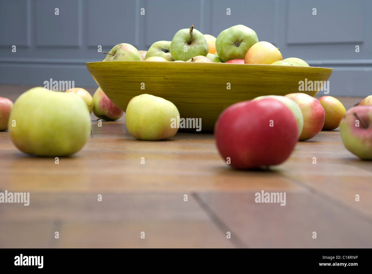 Organic Apples Label Stock Photos & Organic Apples Label Stock Images ...