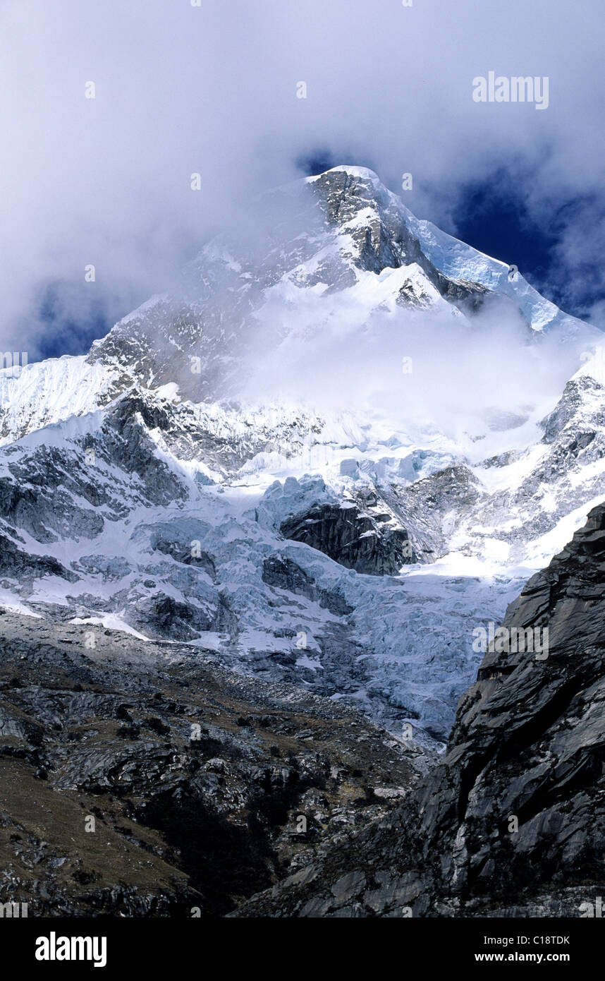 Peru, Ancash region, Cordillera Blanca, the mont Huascaran, 6768 meters ...