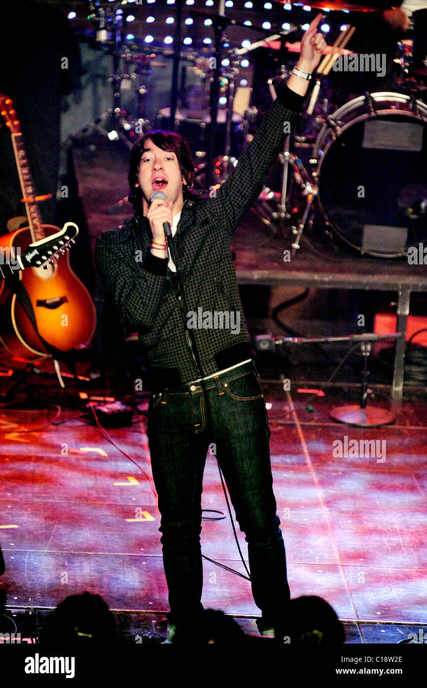 Tom Higgenson, Plain White T's, CHUM Fanfest concert held at The ...