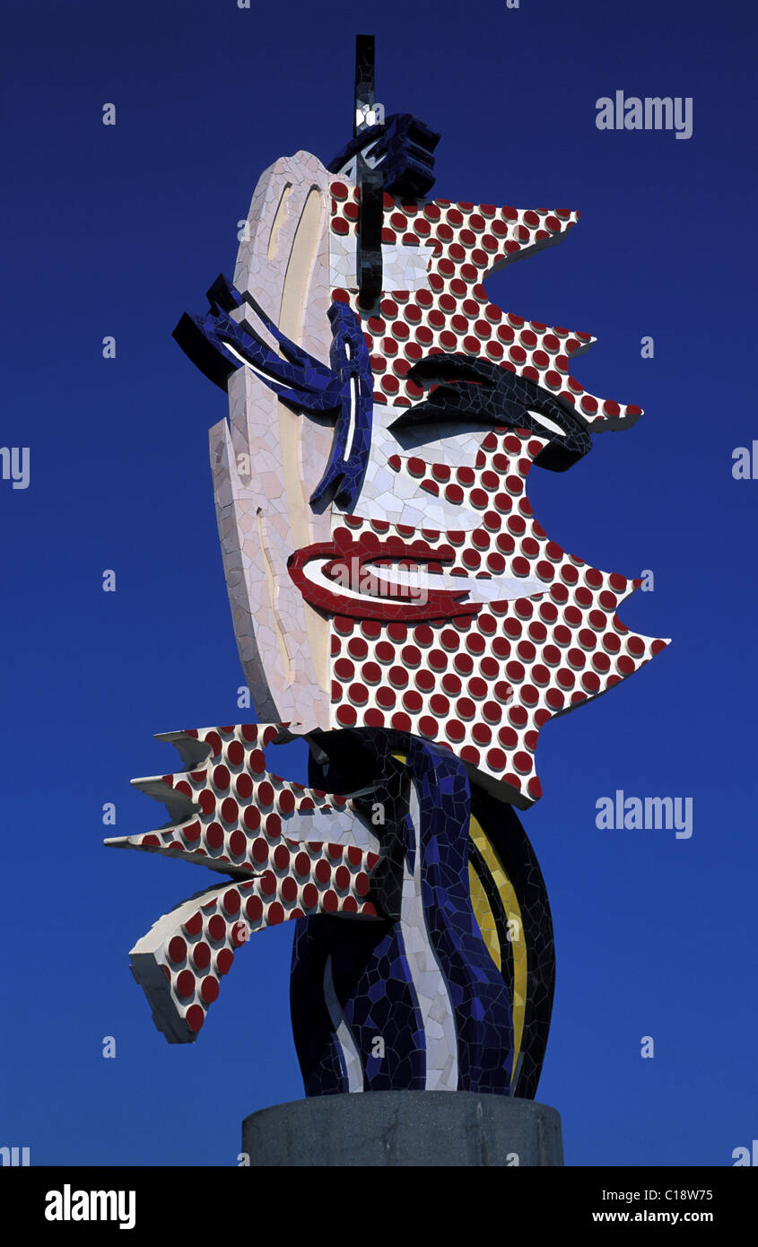 Spain, Catalonia, Barcelona, Roy Lichtenstein ës sculpture near Vell ...