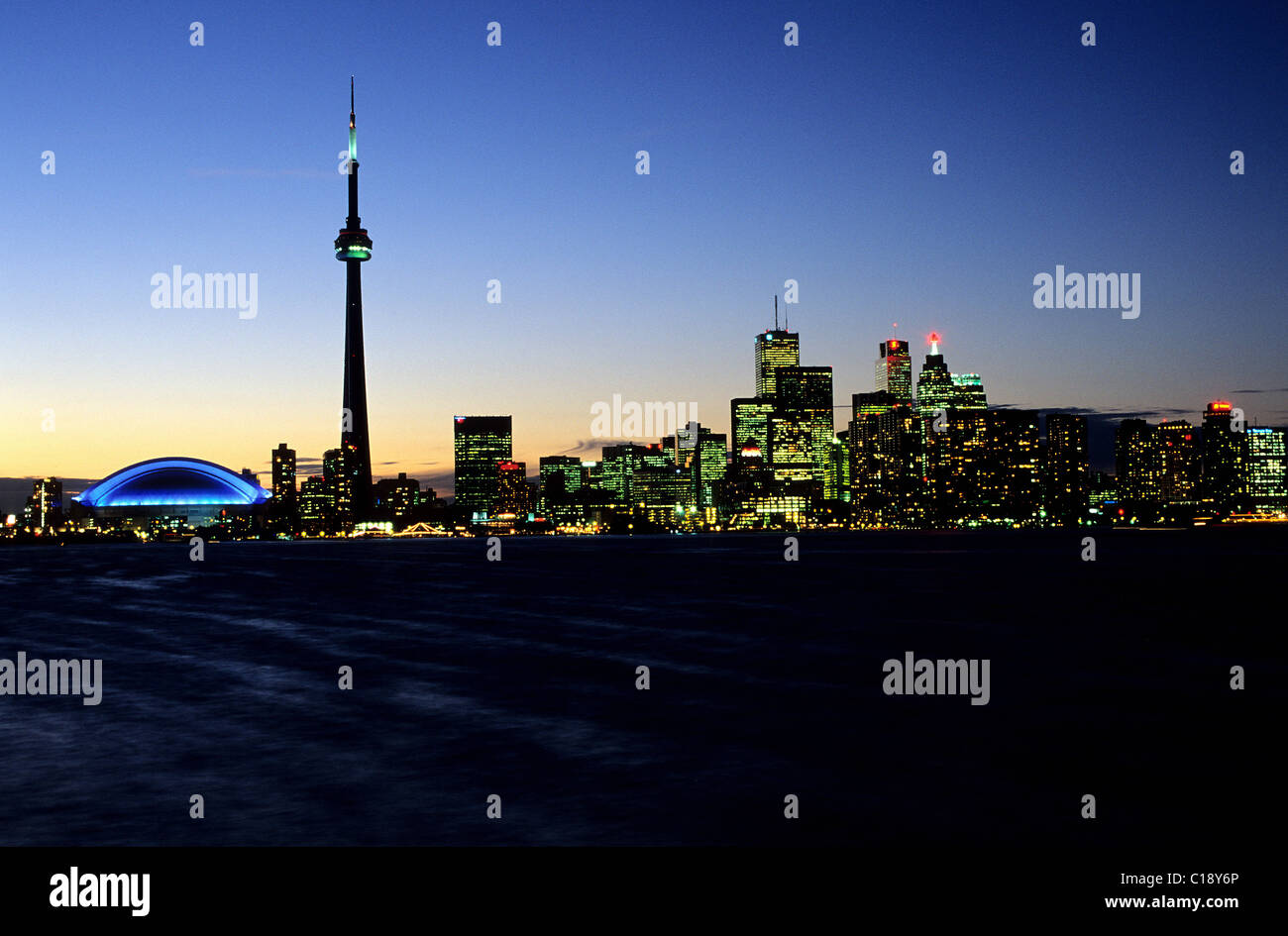 Canada, Ontario, Toronto, the city centre, the Sky Dome and the CN ...