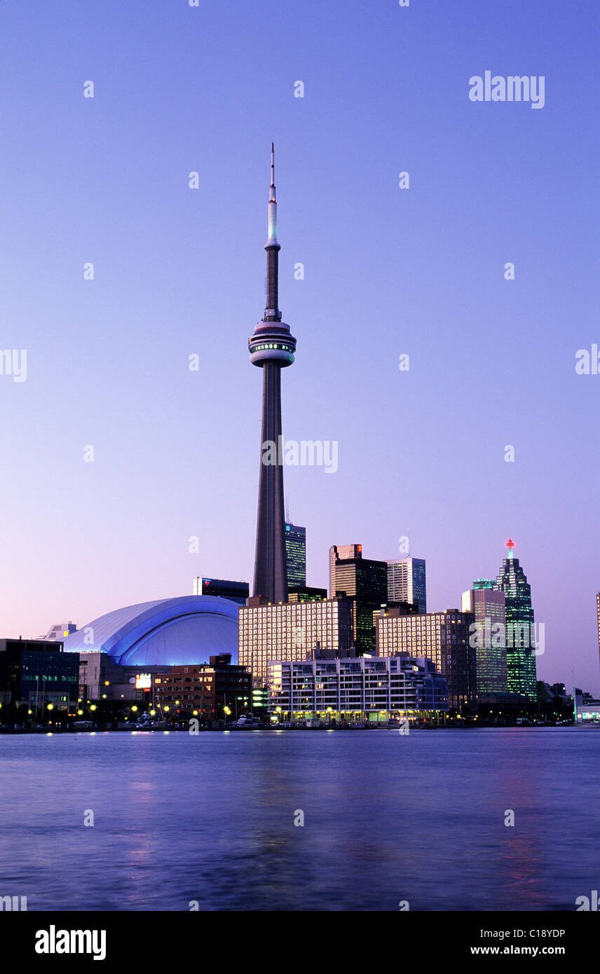 Canada, Ontario, Toronto, the city centre, the Sky Dome and the Cn ...